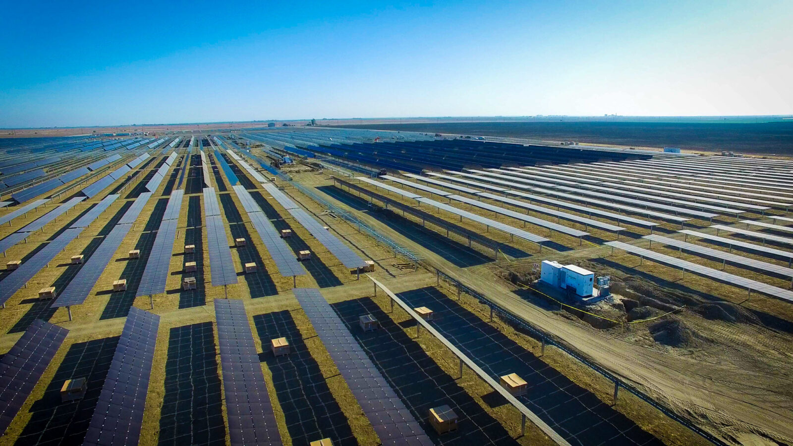 Renewable Energy & Battery Energy Storage | Clean Energy Contractor